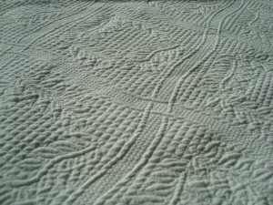 Kitchen Tablecloth Tutorial - Reusing Old Quilts - Patchwork Posse