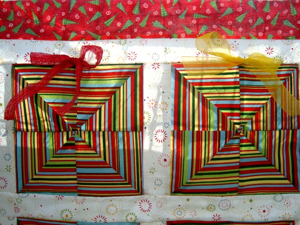 Gift Box Table Runner - Patchwork Posse