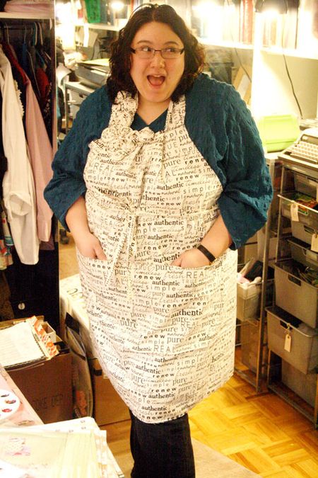 50 + Apron Tutorials for Spring Cleaning - Patchwork Posse