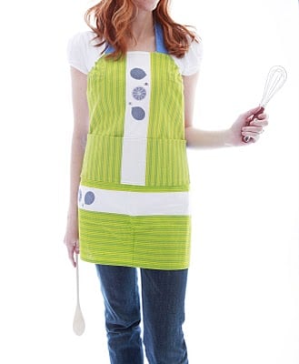 50 + Apron Tutorials for Spring Cleaning - Patchwork Posse