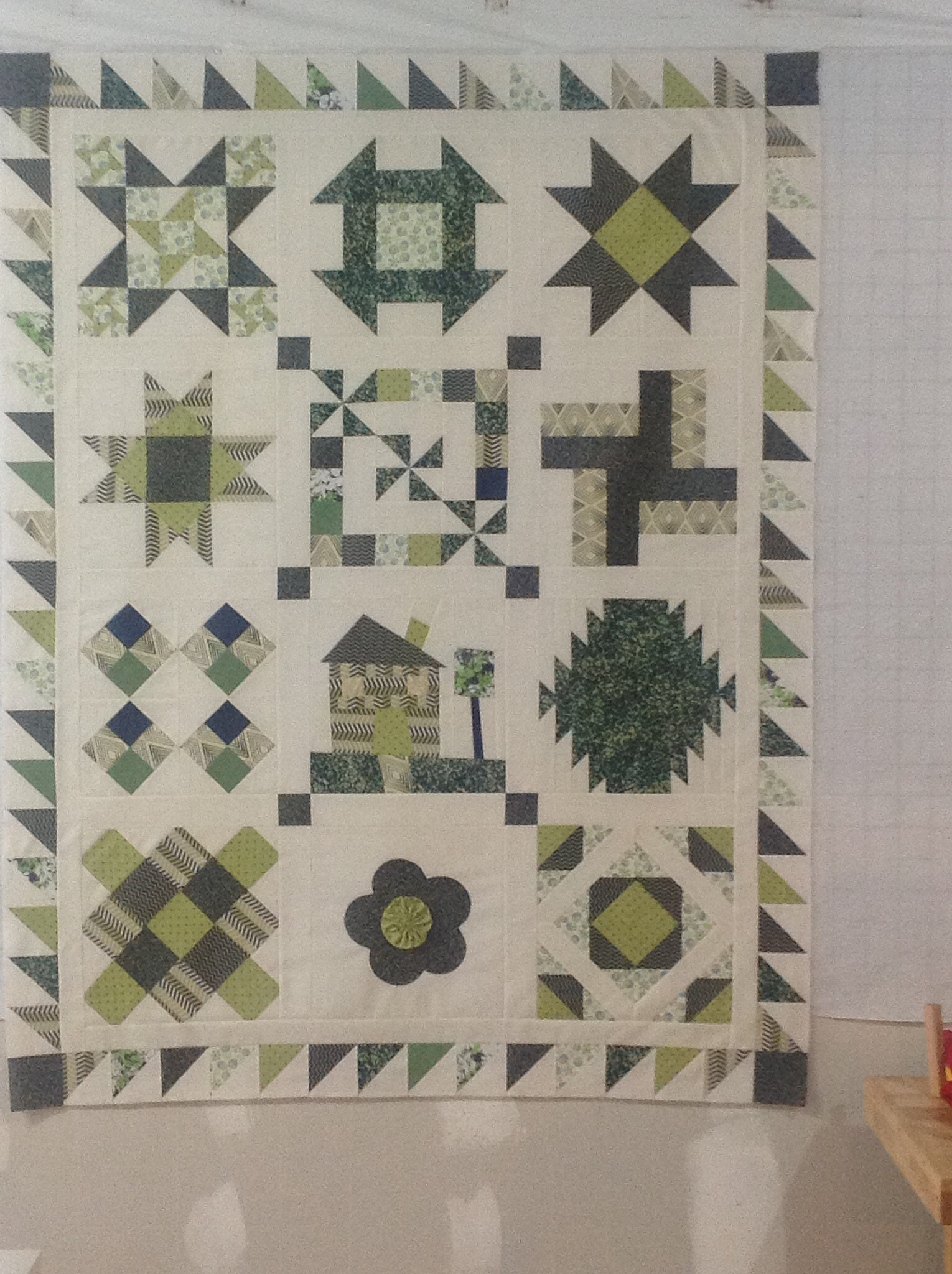 Around the Block | Round Robin Show & Tell - Patchwork Posse