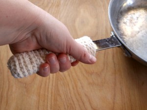 Crochet Pot Handle Cover Tutorial - Patchwork Posse