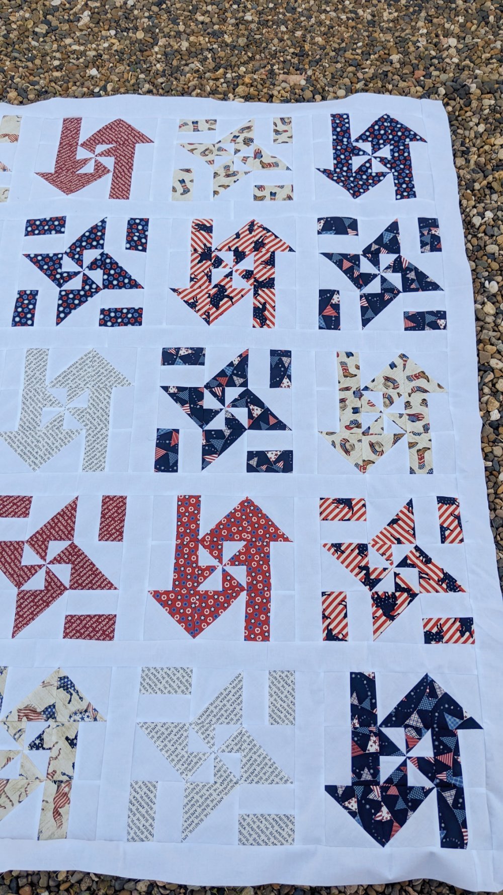 Patriotic Pinwheels Quilt Pattern - Patchwork Posse