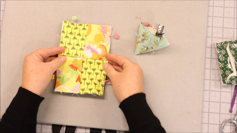 Simple Tissue Cover Pattern - Patchwork Posse