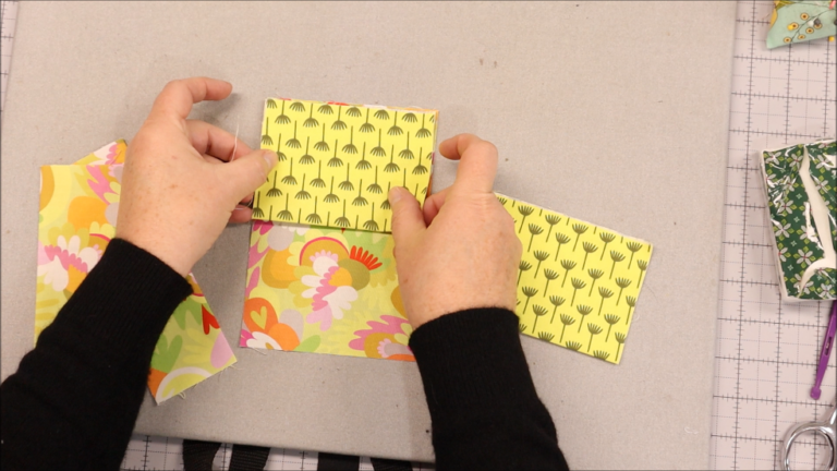 Simple Tissue Cover Pattern - Patchwork Posse