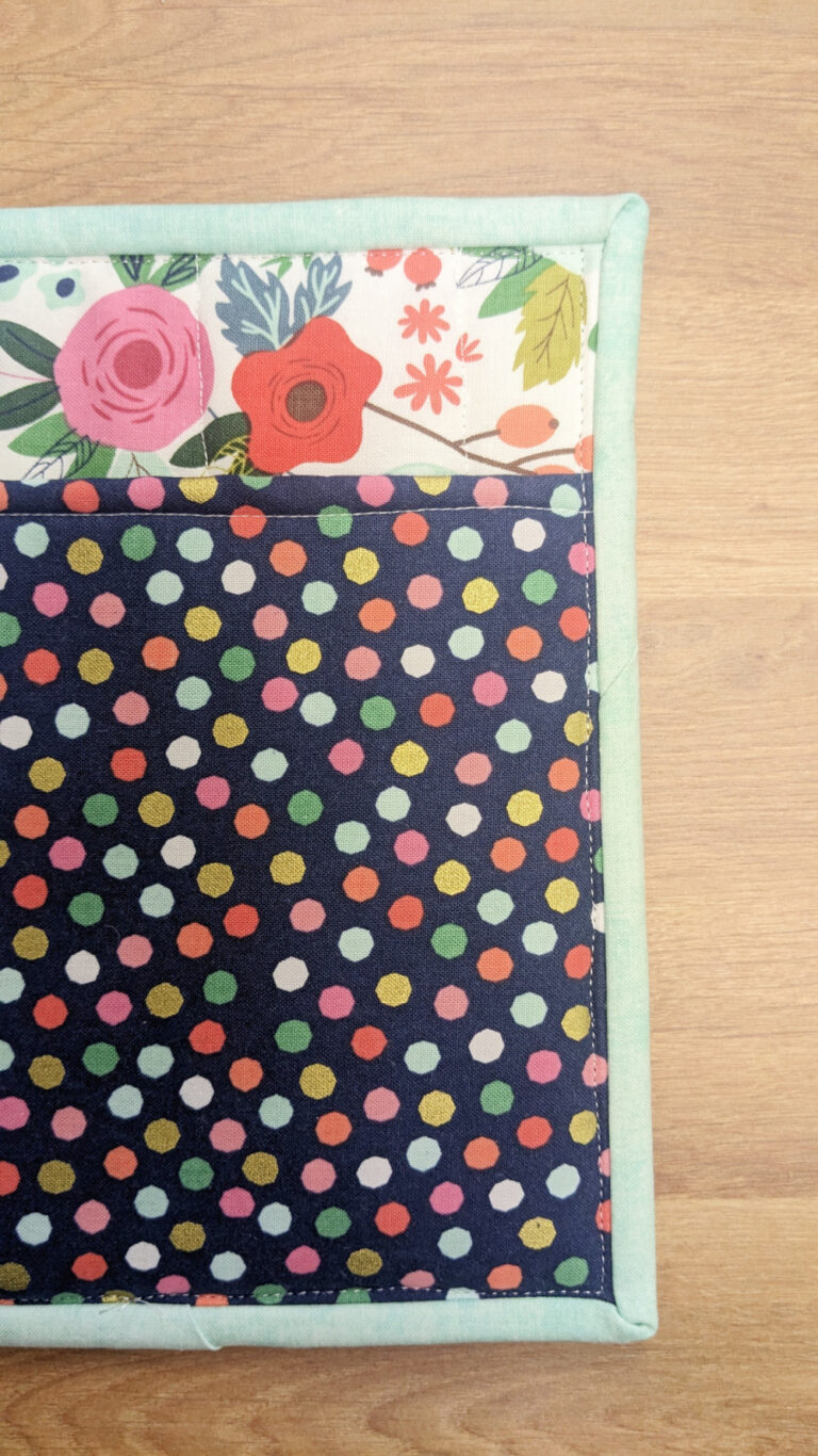 Quilted Hot Pad with Pocket Pattern - Patchwork Posse