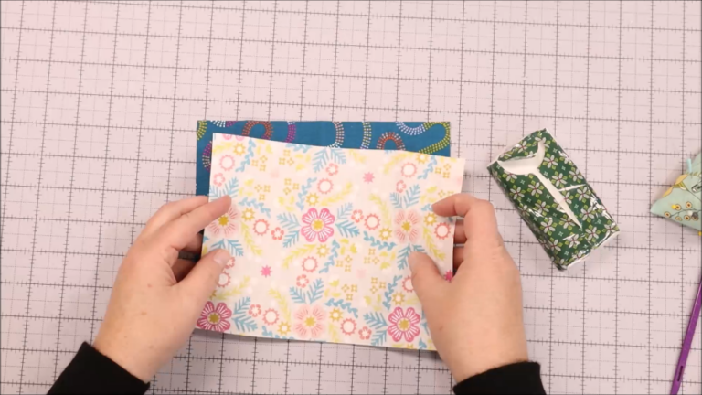 5 Minute Travel Tissue Holder Pattern - Patchwork Posse