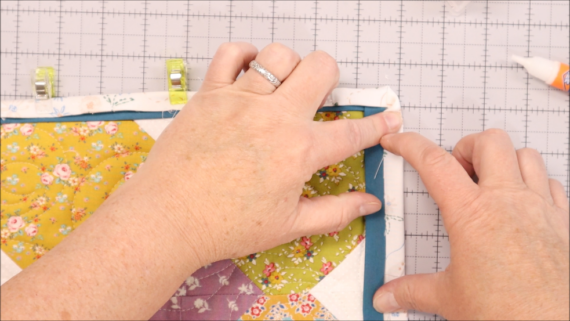 How to Make a Flange Quilt Binding - Patchwork Posse