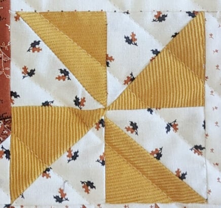 Free Pumpkin Table Runner - Patchwork Posse