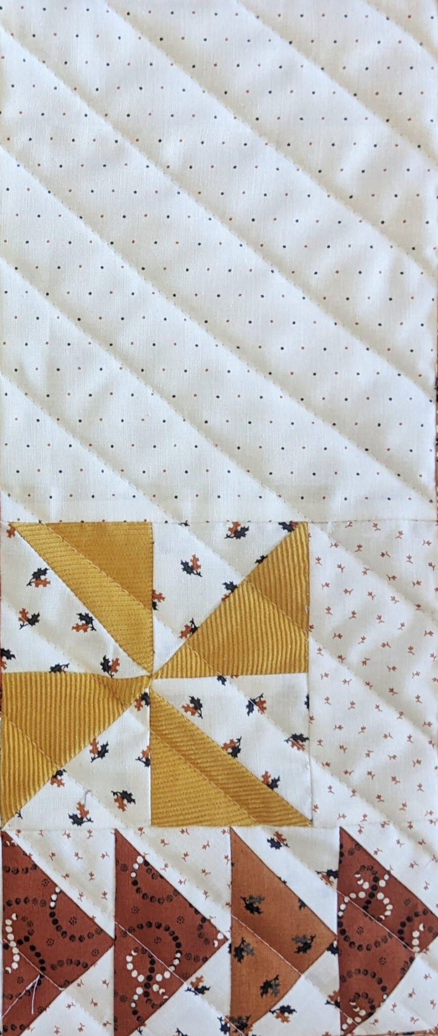 Free Pumpkin Table Runner - Patchwork Posse