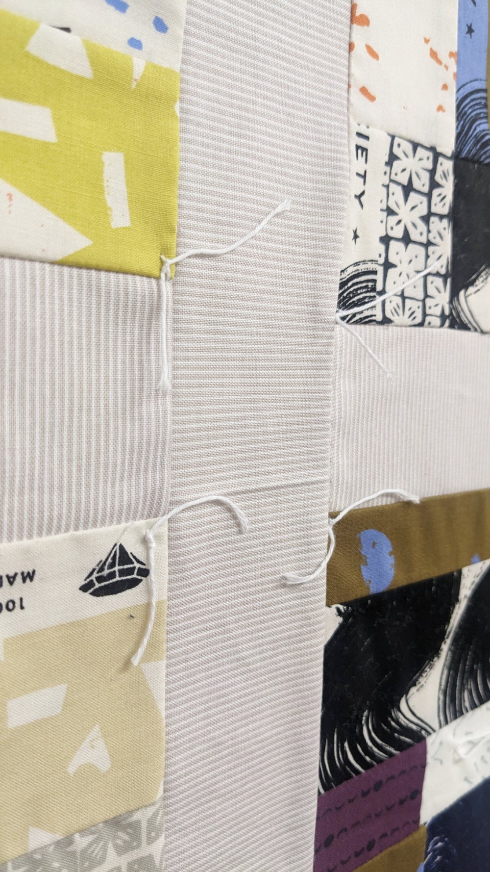 How to Hand Tie a Quilt - Patchwork Posse