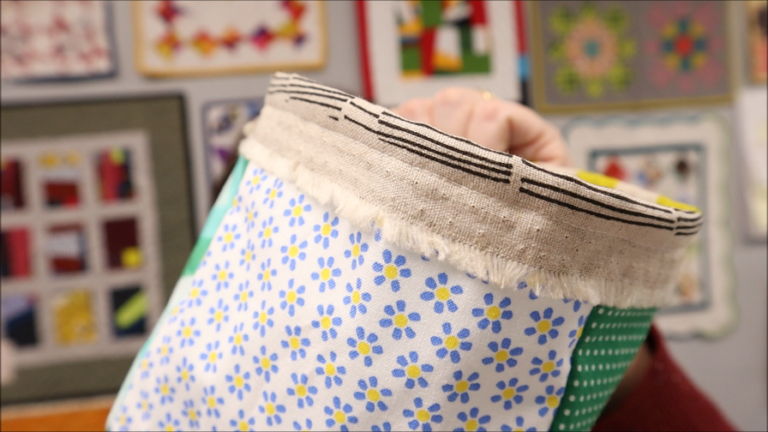 Free Thread Catcher Pattern - Patchwork Posse