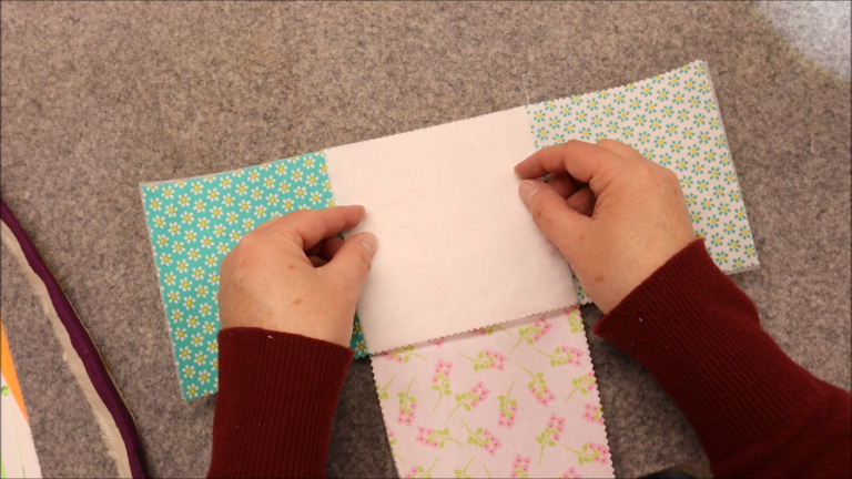 Free Thread Catcher Pattern - Patchwork Posse