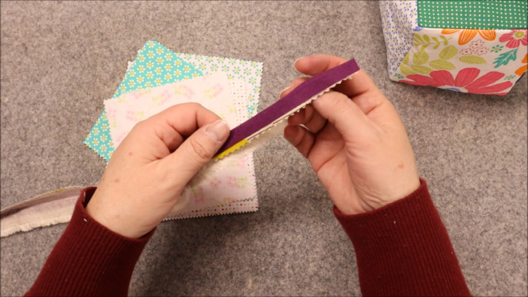 Free Thread Catcher Pattern - Patchwork Posse