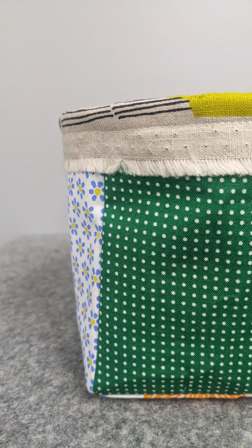 Free Thread Catcher Pattern - Patchwork Posse