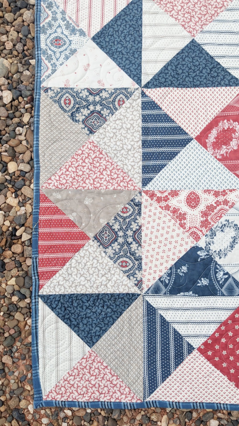 Free Hour Glass Quilt Pattern - Patchwork Posse