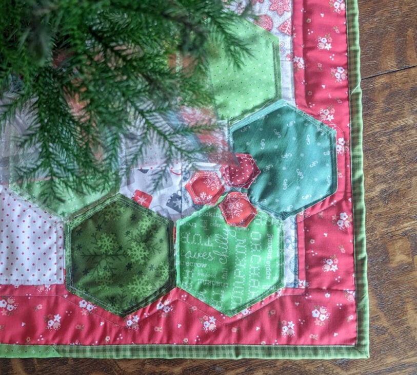 Hexagon Wreath Quilt Tutorial - Patchwork Posse